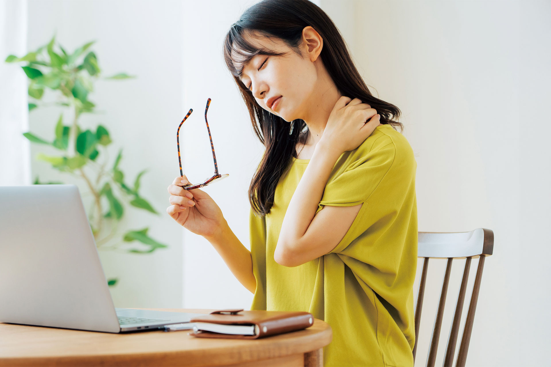 東京都港区三田の整体ならT×4 LABO | 東京都港区の整体はT×4 LABO田町三田店 | 無重力施術と3D運動